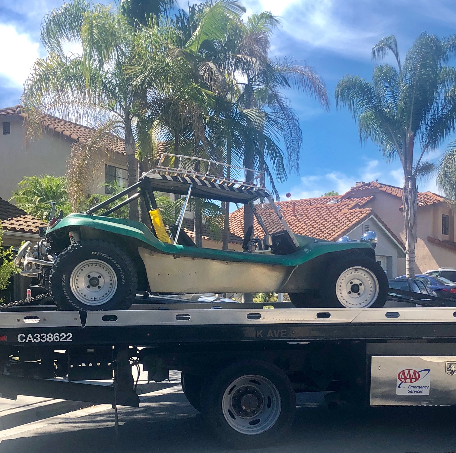 Full chassis metal flake buggy